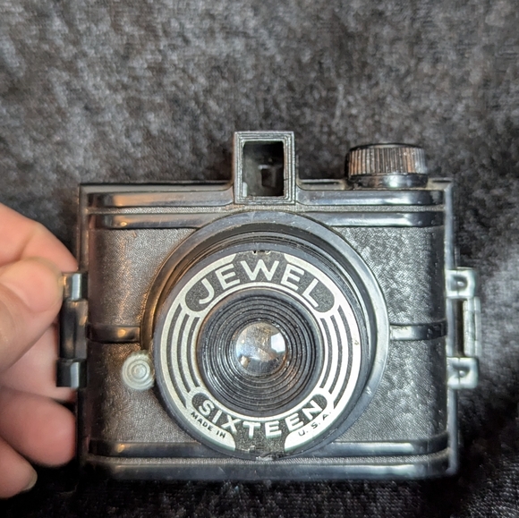 Office | Vintage Plastic Jewel Sixteen Camera Untested | Poshmark